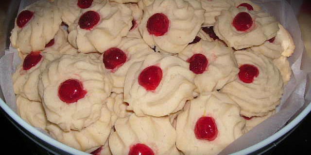 Travel Guide Cape Breton Blog: Taste of Cape Breton - Short Bread Cookies