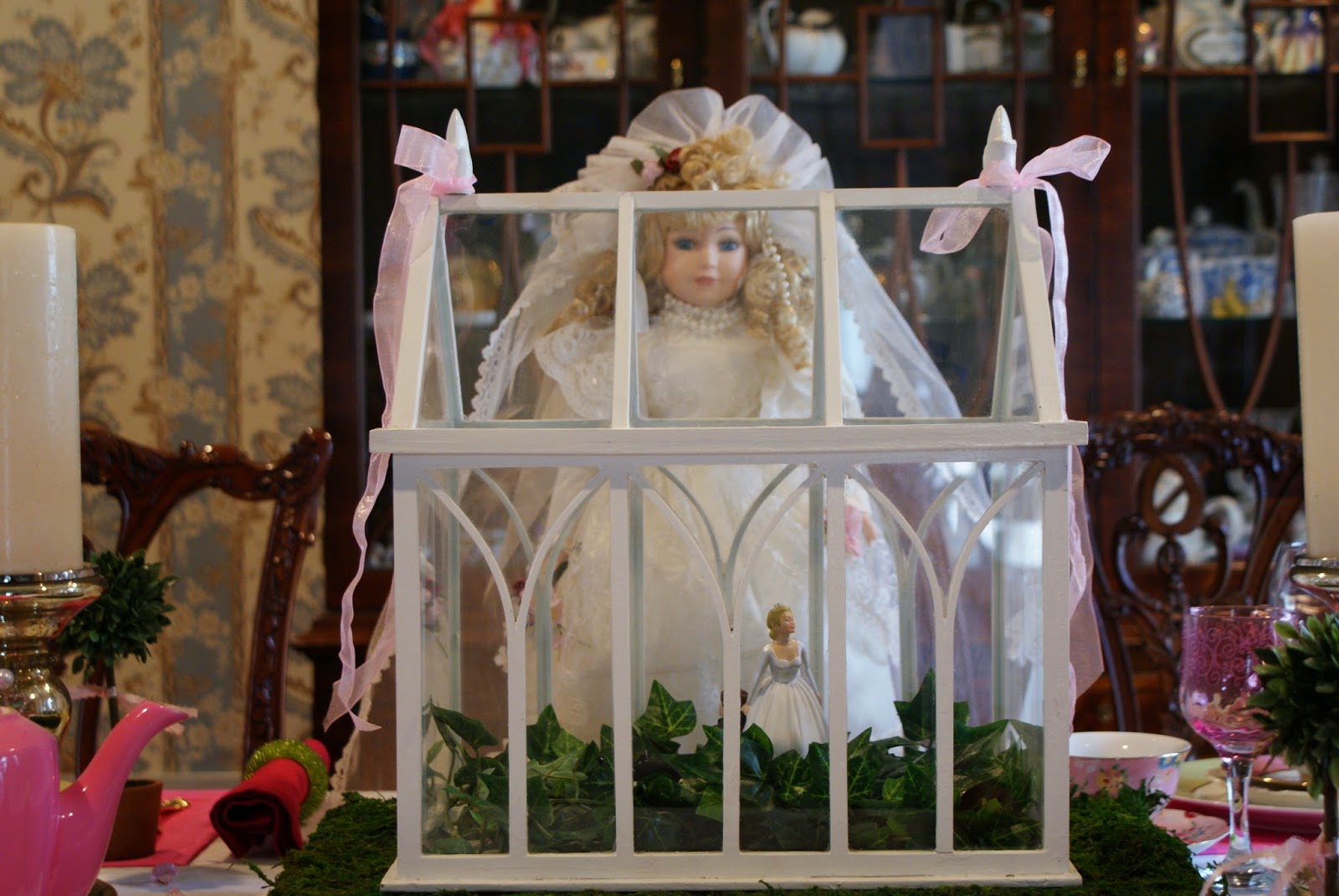 TEA IN TEXAS: June a Tradition: Men become Grooms and Women become Brides