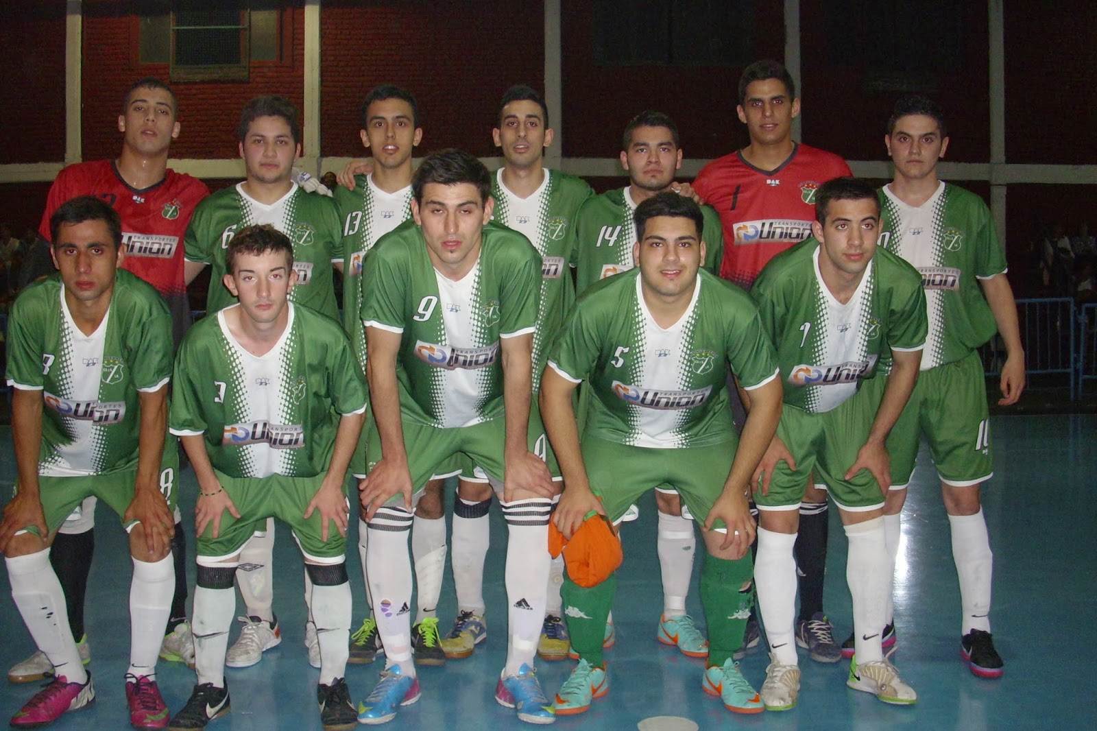 LOS MUCHACHOS: Imàgenes de los partidos con UGAB y LOS ANDES