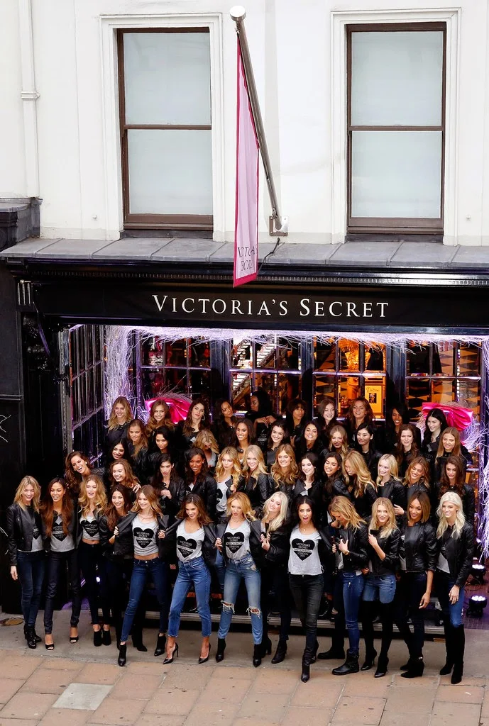 47 Victoria's Secret models pose in skinny jeans and leather jackets at ...