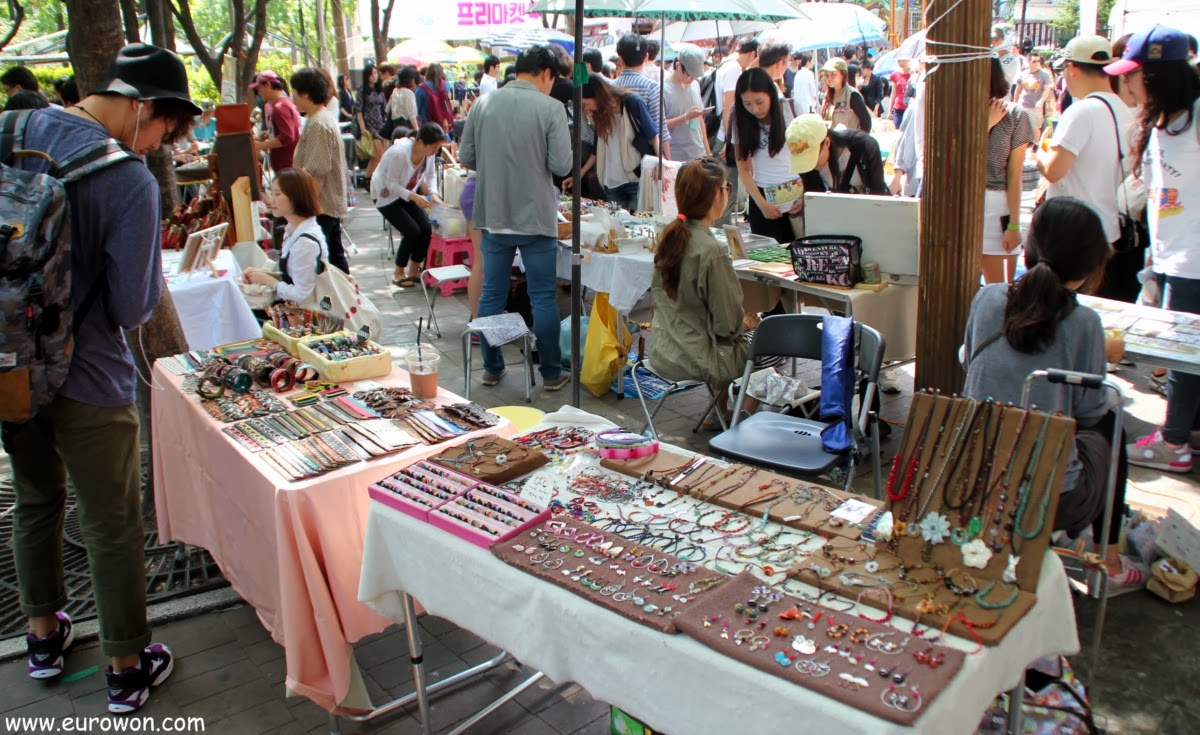Free Market, el mercadillo de artistas de Hongdae [Eurowon]