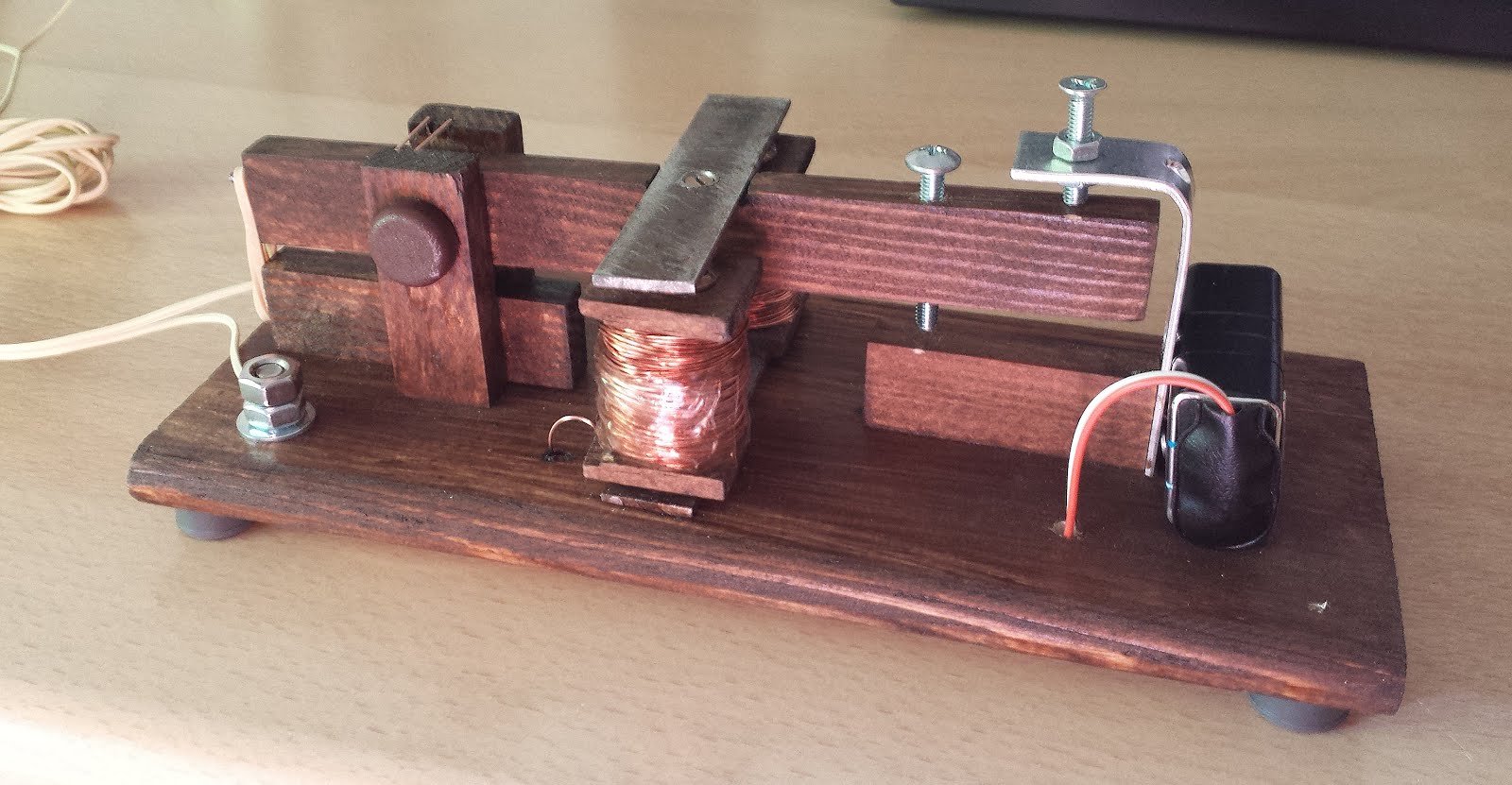 apuntes desde el aula: Proyecto de construcción de un telégrafo