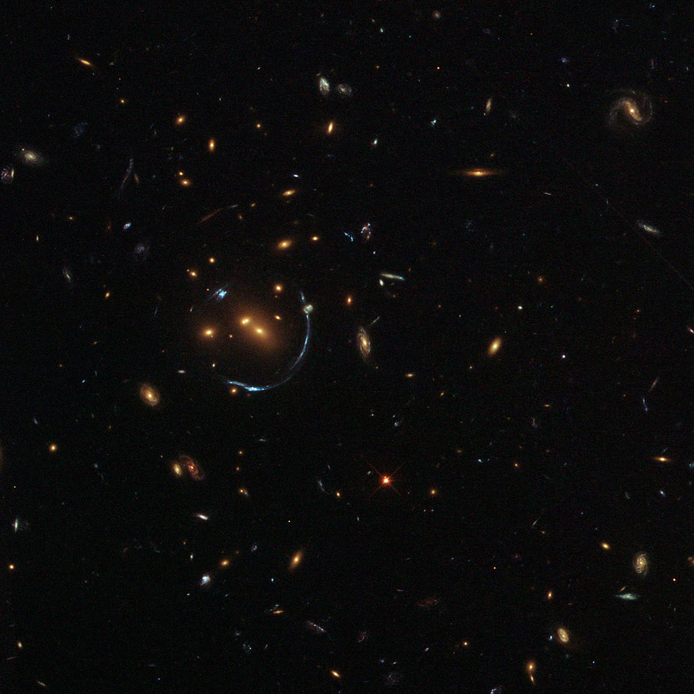 Jean-Baptiste Faure: Hubble snaps an Arc sculpted by Gravity around LRG ...