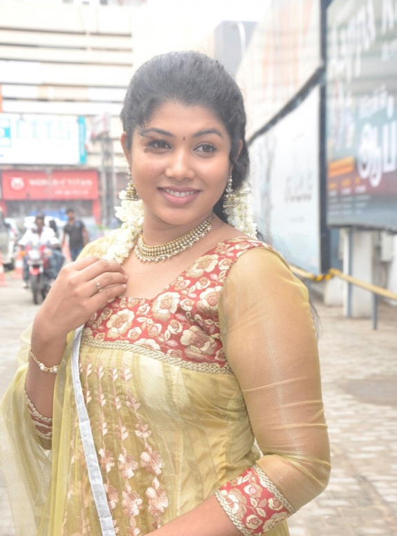 Madhu Sri Hot Photos