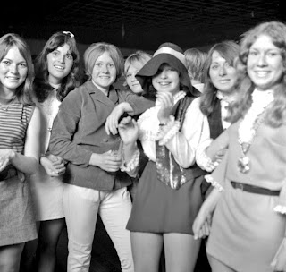 History in Photos: Teenyboppers