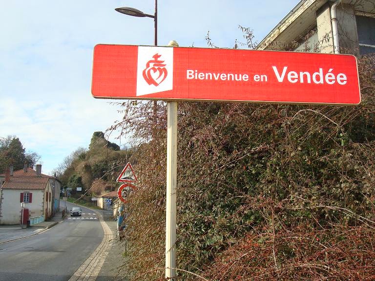 PHOTOS DE VENDEE: Le drapeau départemental de la Vendée
