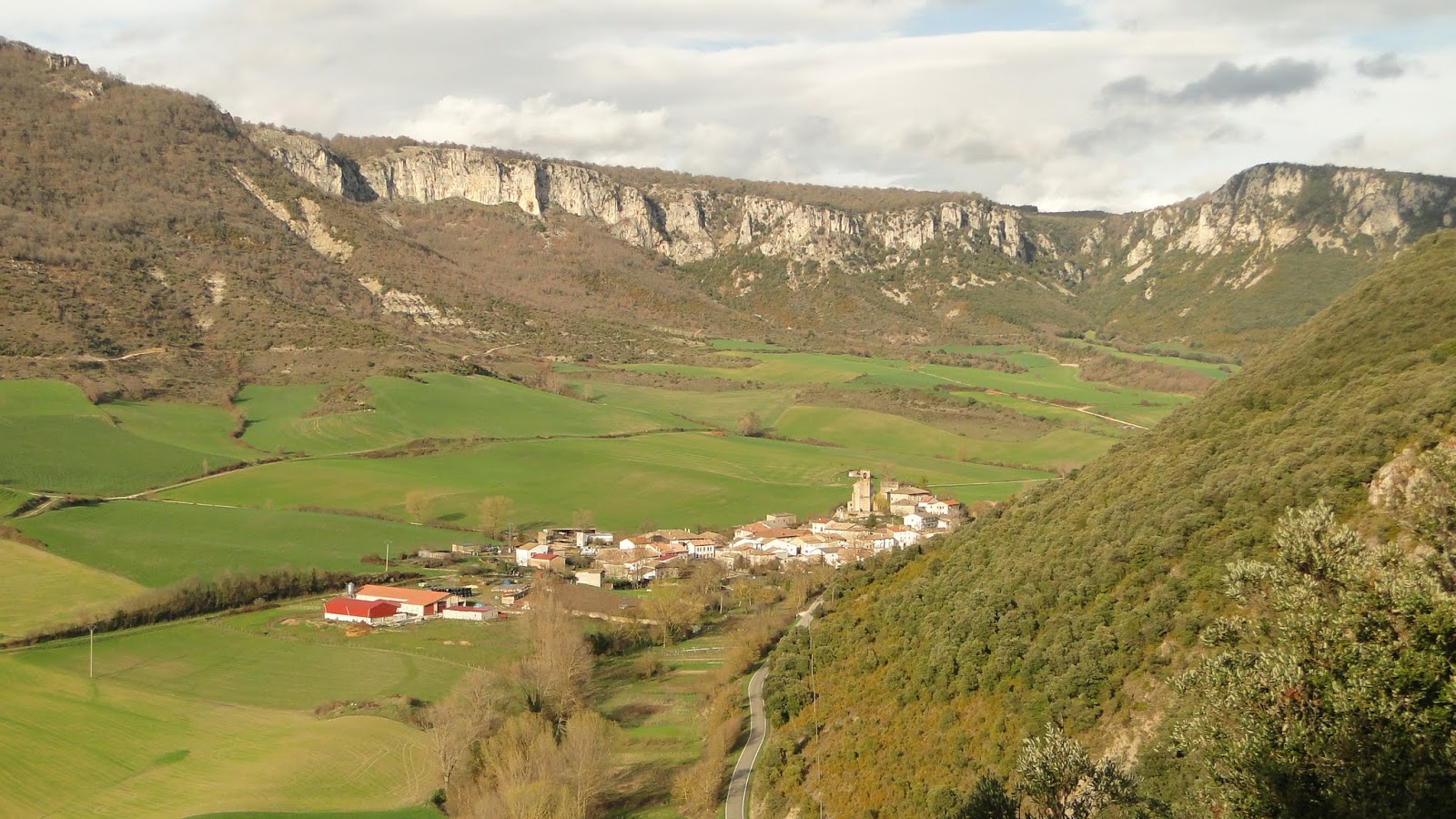 El sueño de la ruta del lobo: Arnaba (1254 m) ruta normal cresta ...