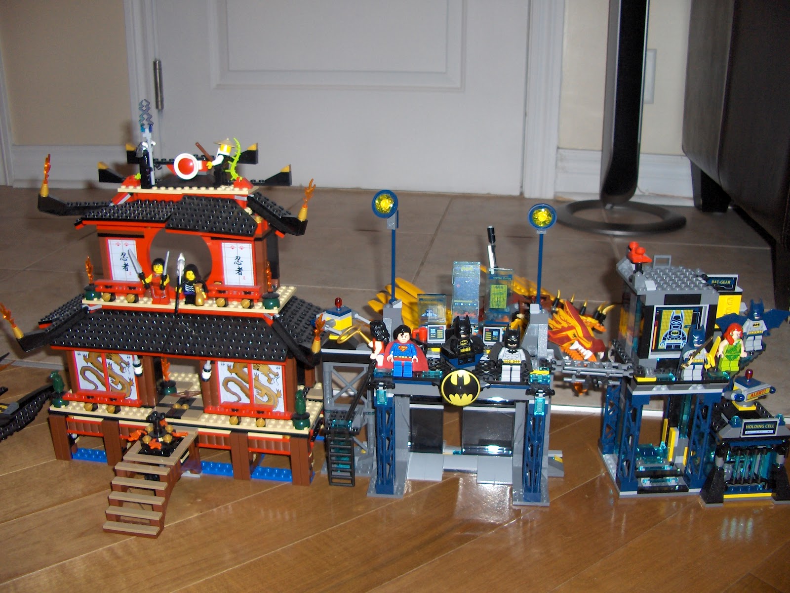 Fully Jointed Play Figures: Lego Mania!