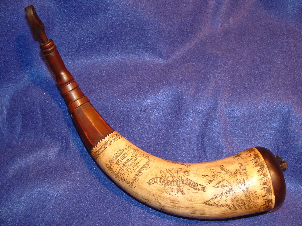 Contemporary Makers: Powder Horn by Roy Howman for Brian Laster
