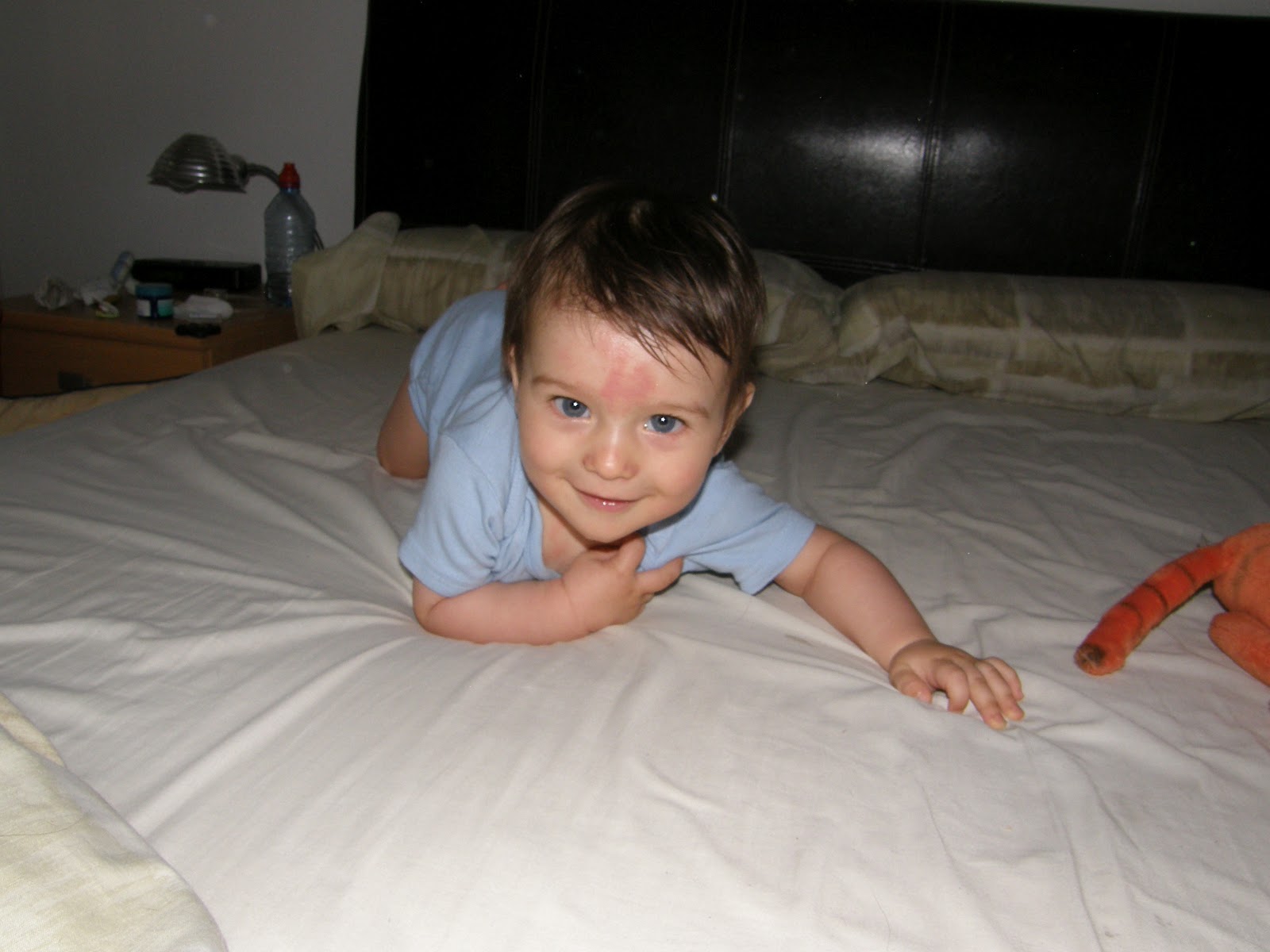 Blog de una madre desesperada: El misterio del bebé volador