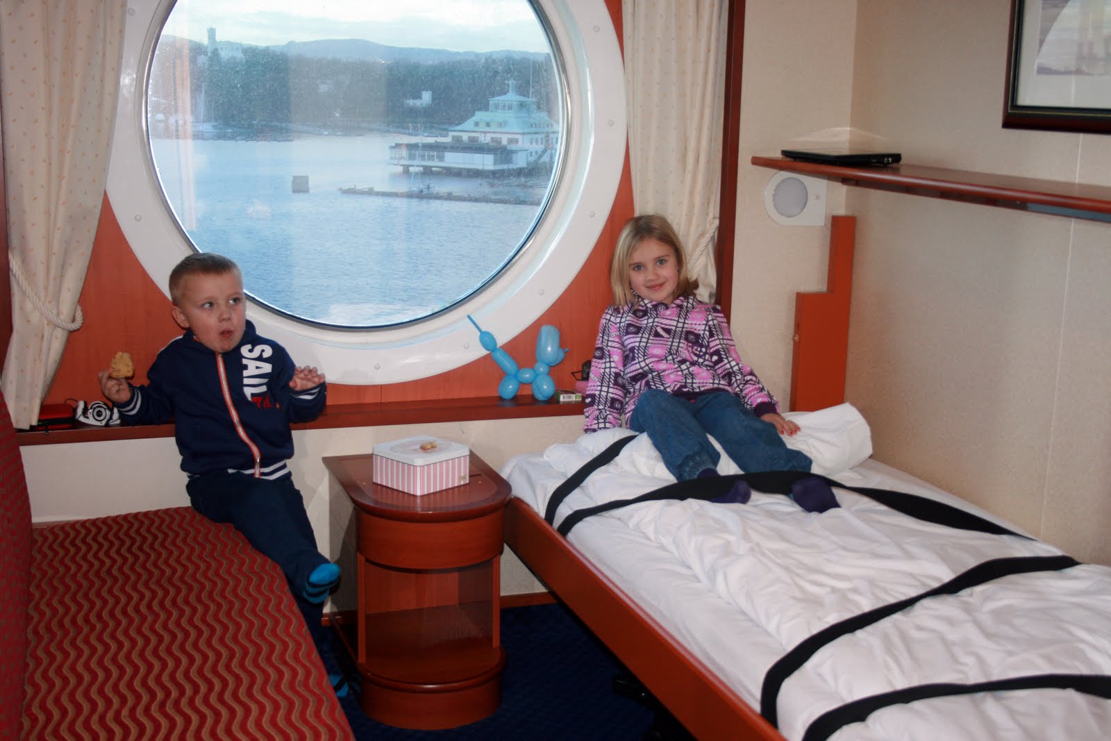 Trines lille: JULEMAGI for ungene på Color Magic