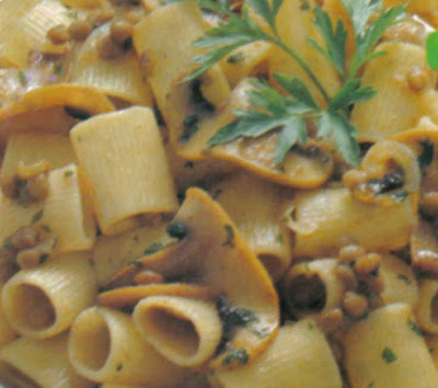 Pasta con funghi e lenticchie.