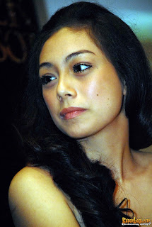 Foto Panas: Celine Evangelista