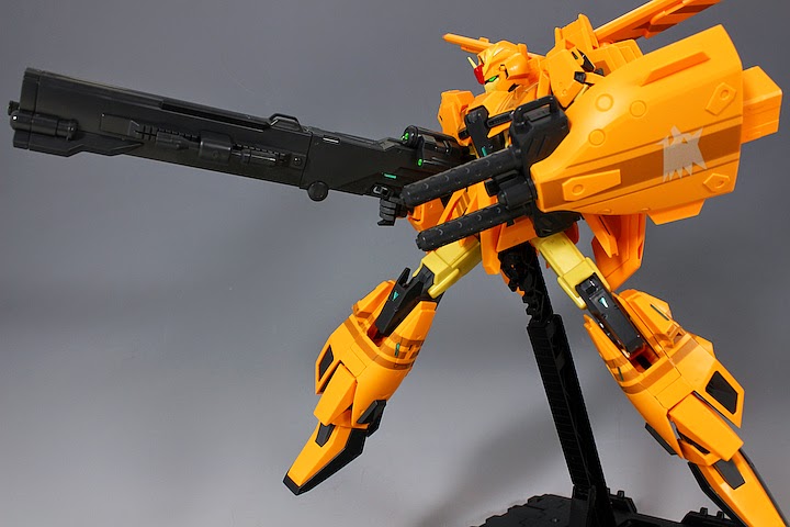 Review: MG 1/100 Zeta Gundam "Gray Wolf's 'Buster' Zeta" by Hobbynotoriko