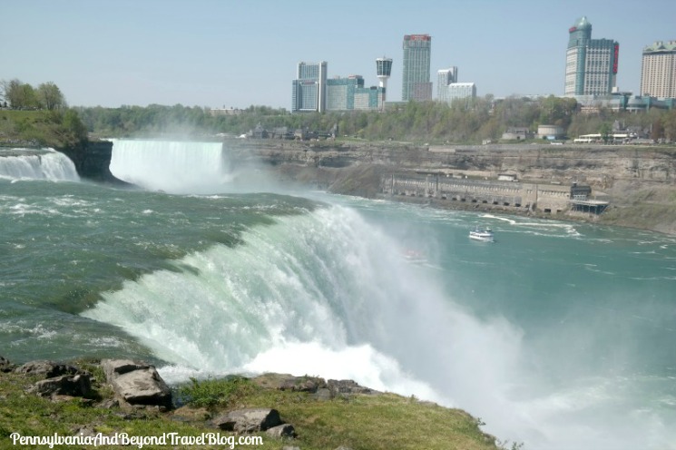 Pennsylvania & Beyond Travel Blog: Niagara Falls Wall Mural by Artist ...