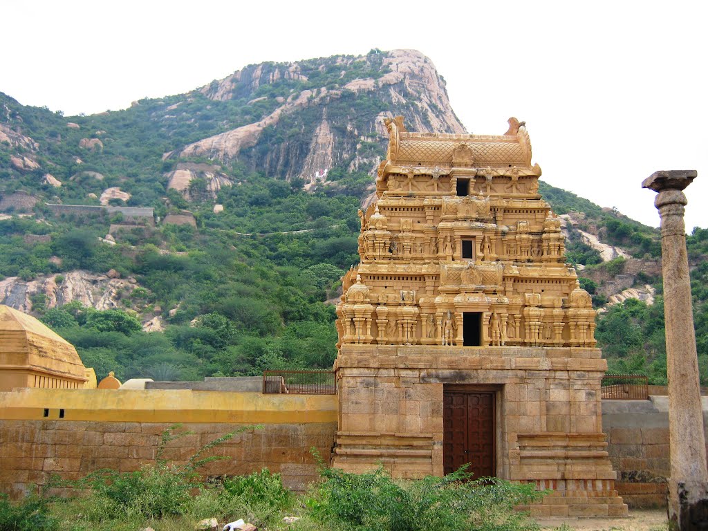 Tamilnadu Tourism: Sankagiri Fort, Salem