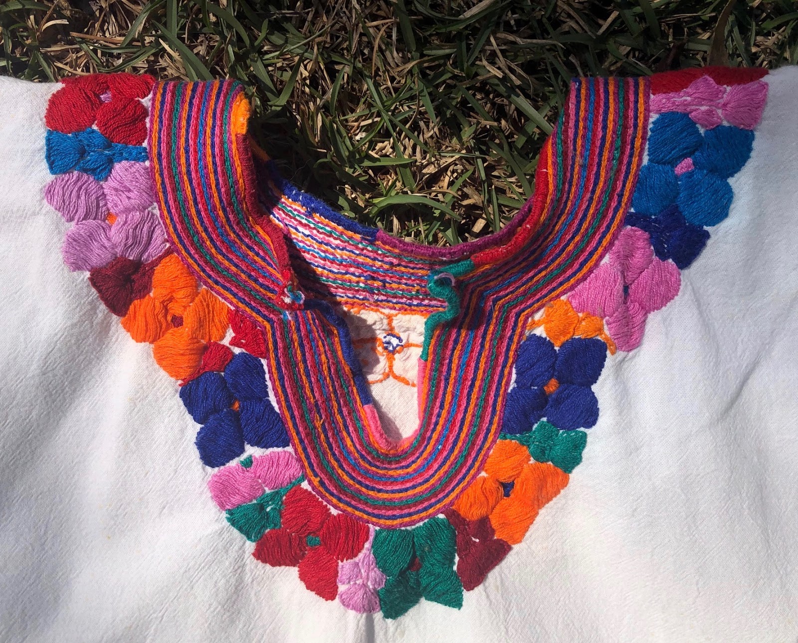 spinsjal: Huipiles I own and a free huipil pattern or two