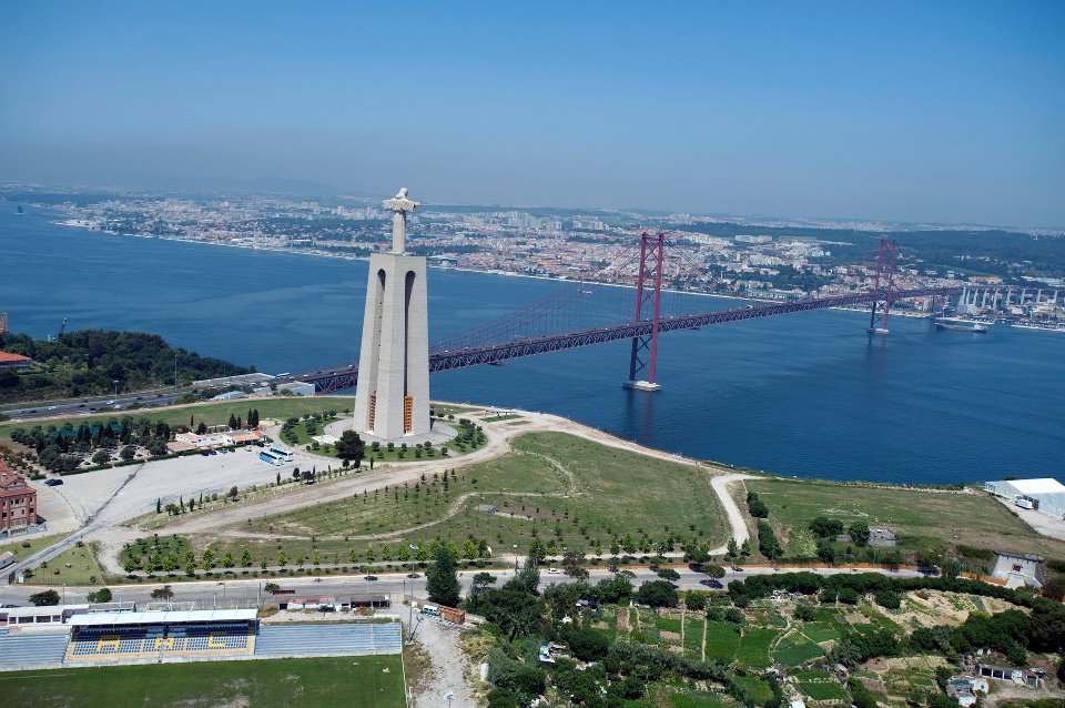 Quien de aqui sabia que en España tenemos el Cristo de Otero? - Forocoches