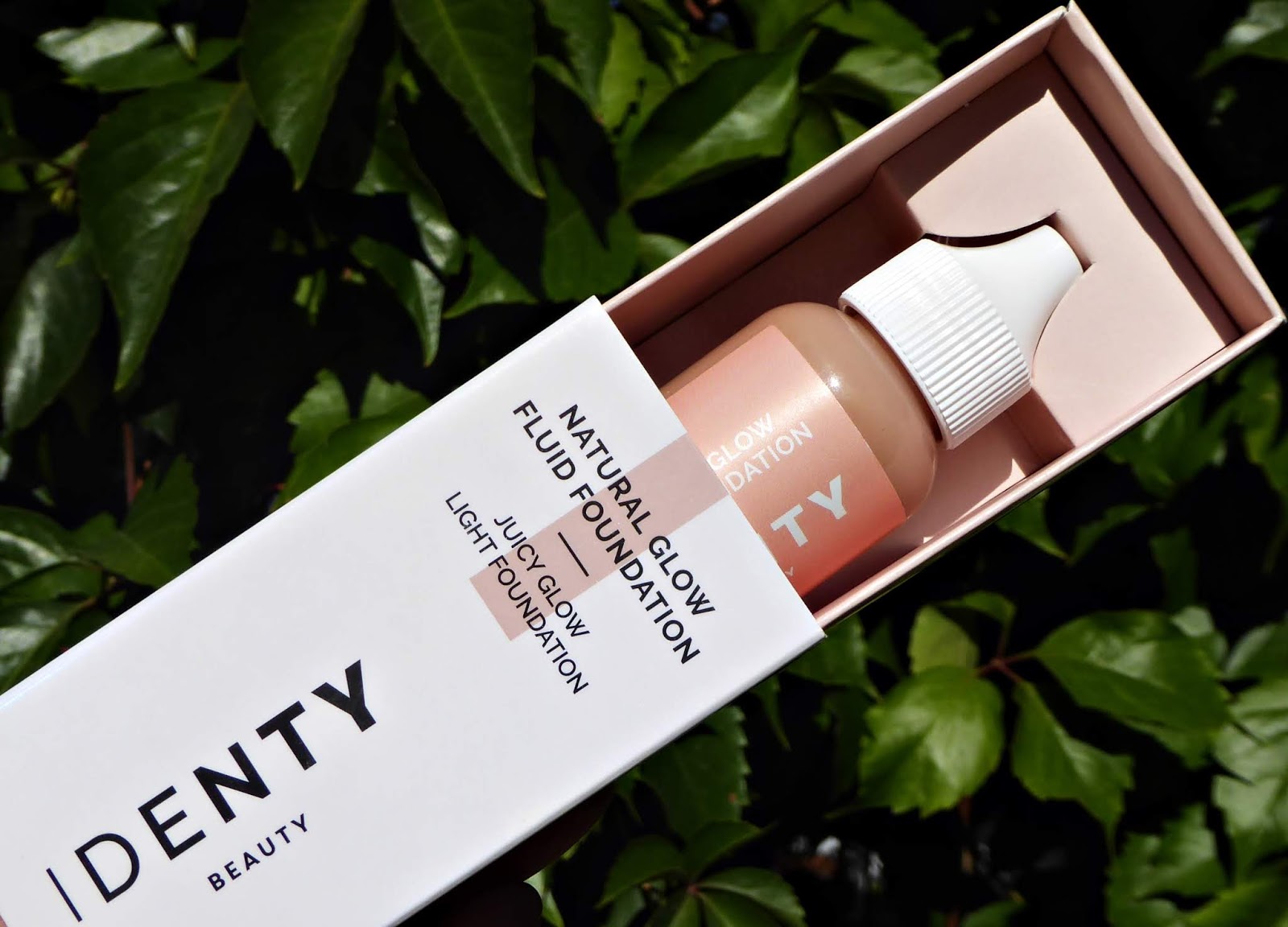 Envuelta en crema: Natural Glow Foundation de Identy Beauty, base de ...
