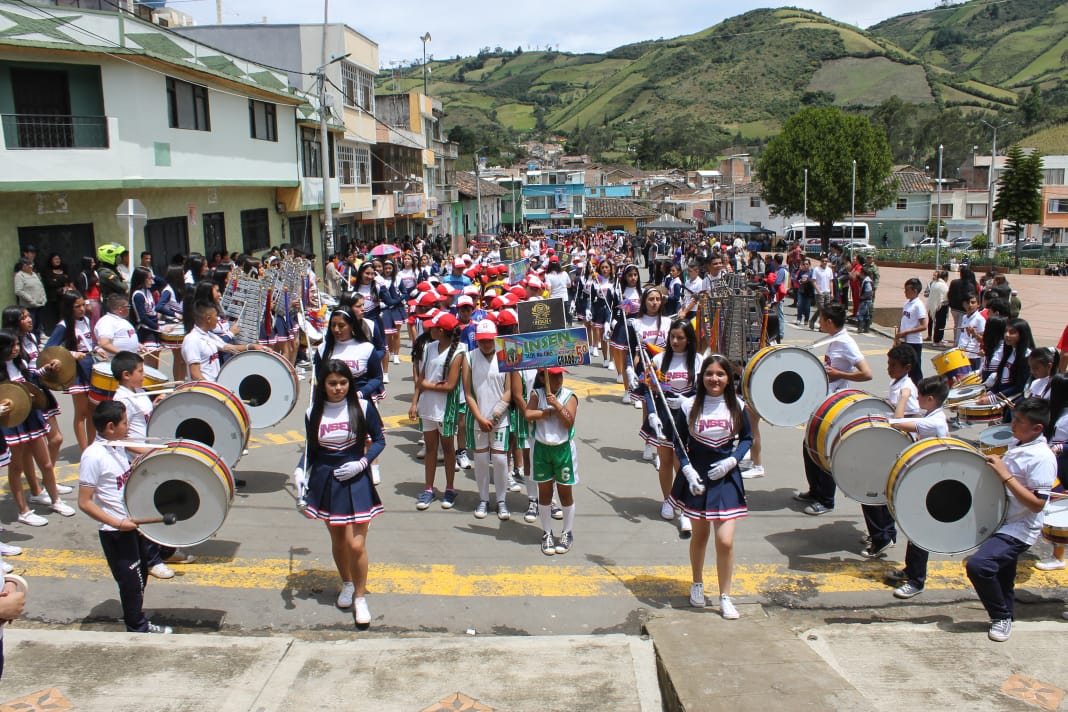 INFORMATIVO PRIMAVERAL: Inauguración campeonato intercursos Insen