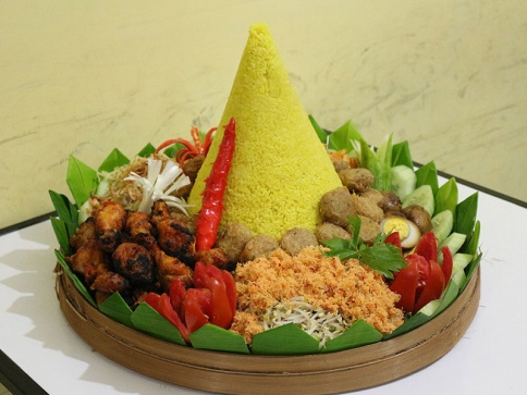 MAKANAN TRADISIONAL : TUMPENG ~ Pembelajaran Bahasa Jawa SMK N 5