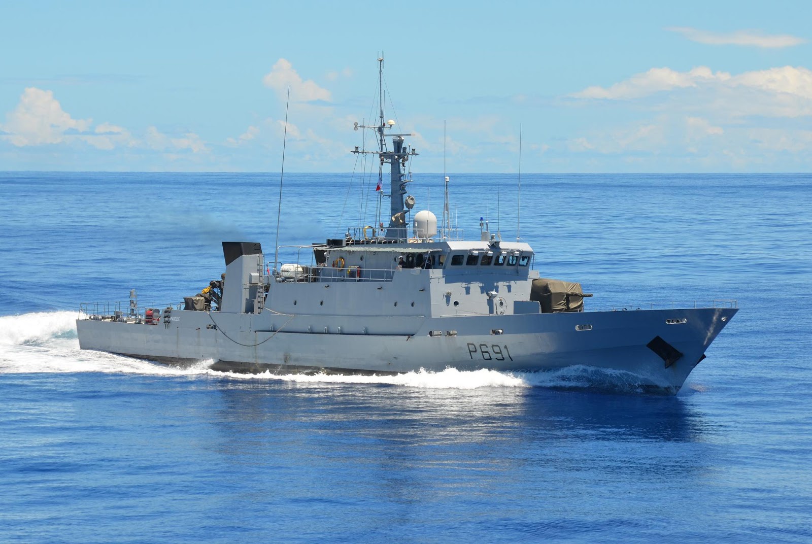 DEFENSE STUDIES: PCG to Buy ex-French Navy Patrol Ship