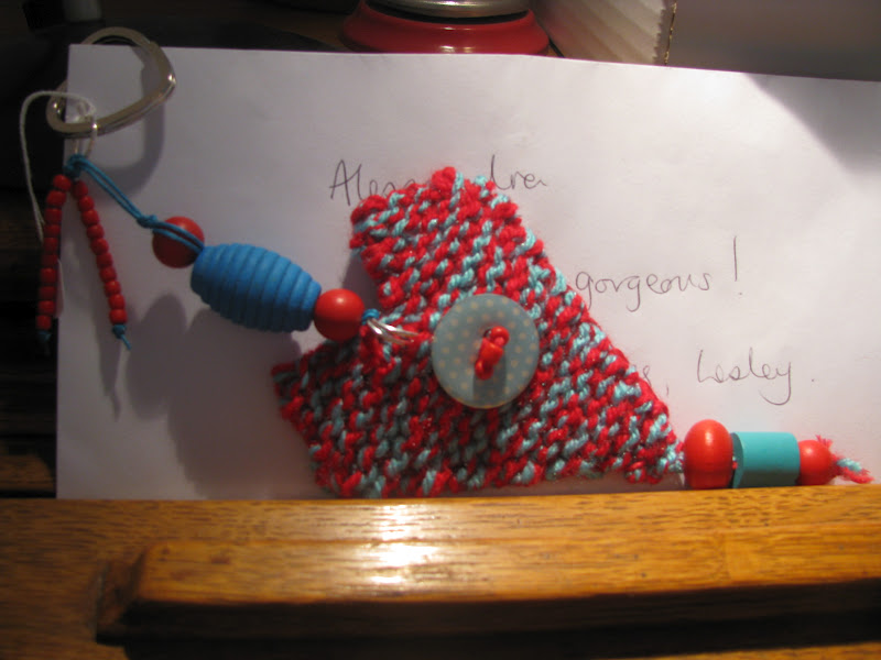 Make it! Knitted elongate heart!