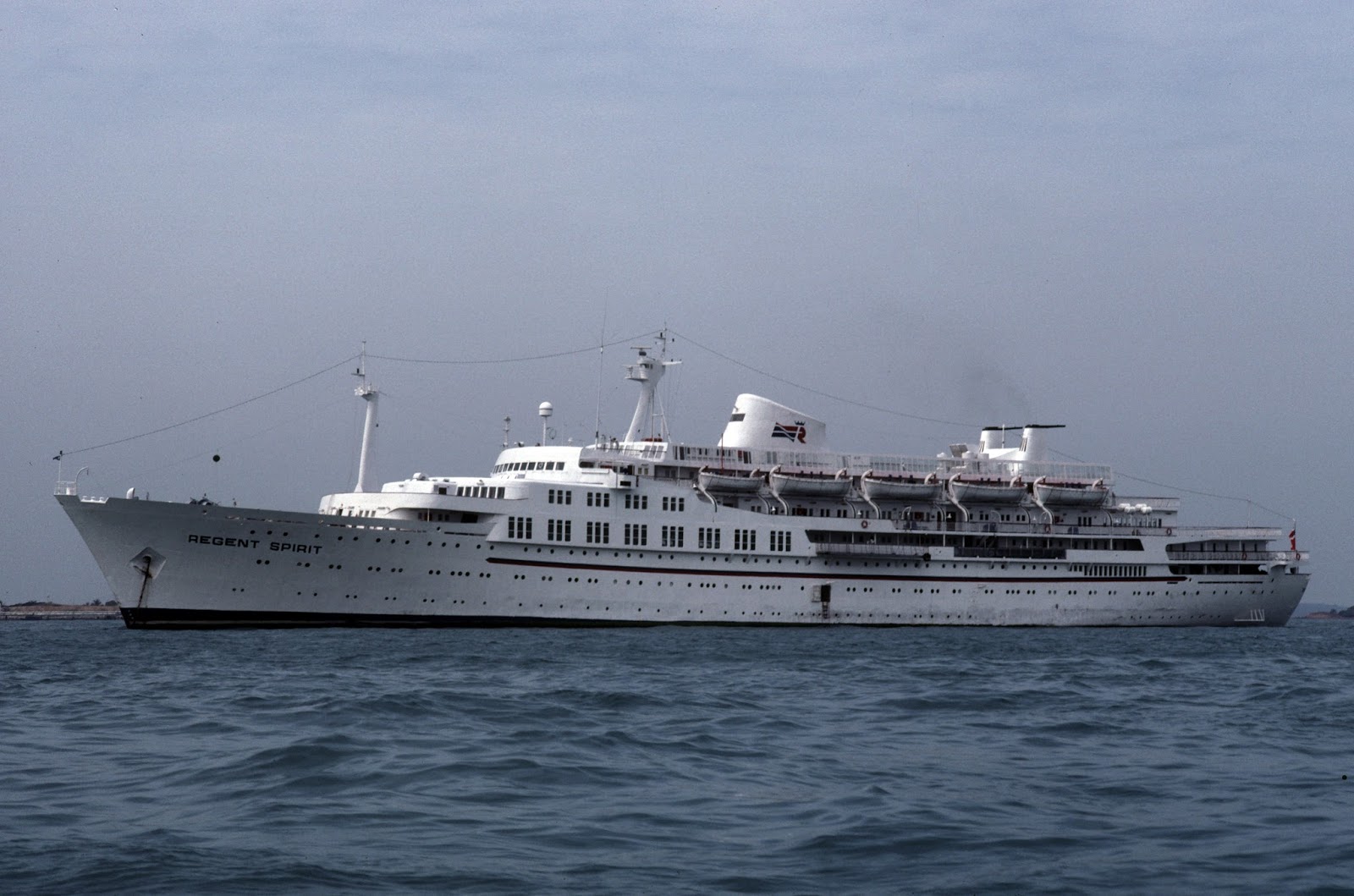 BRIAN'S SHIPPING PHOTOS: REGENCY CRUISE LINES