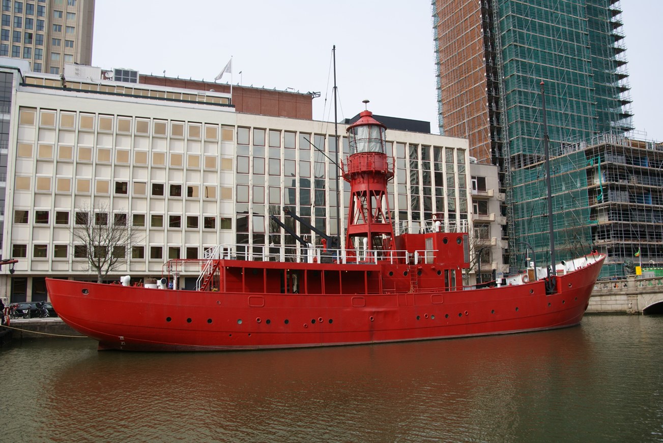Neal's Lighthouse Blog: LV11, Trinity House Lightship, Maritime Museum ...