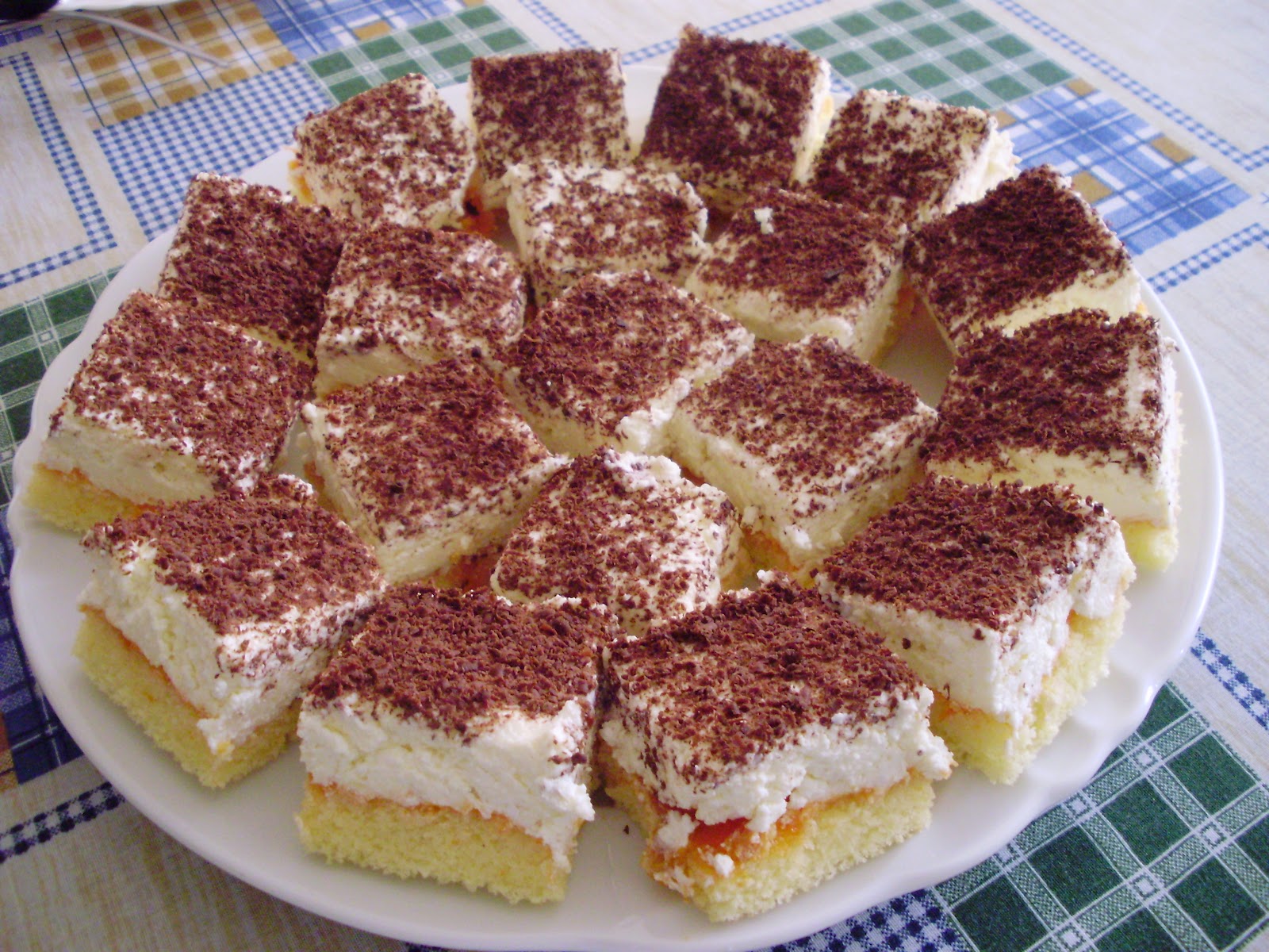 Rencsi cukrászdája: Túrós piskóta