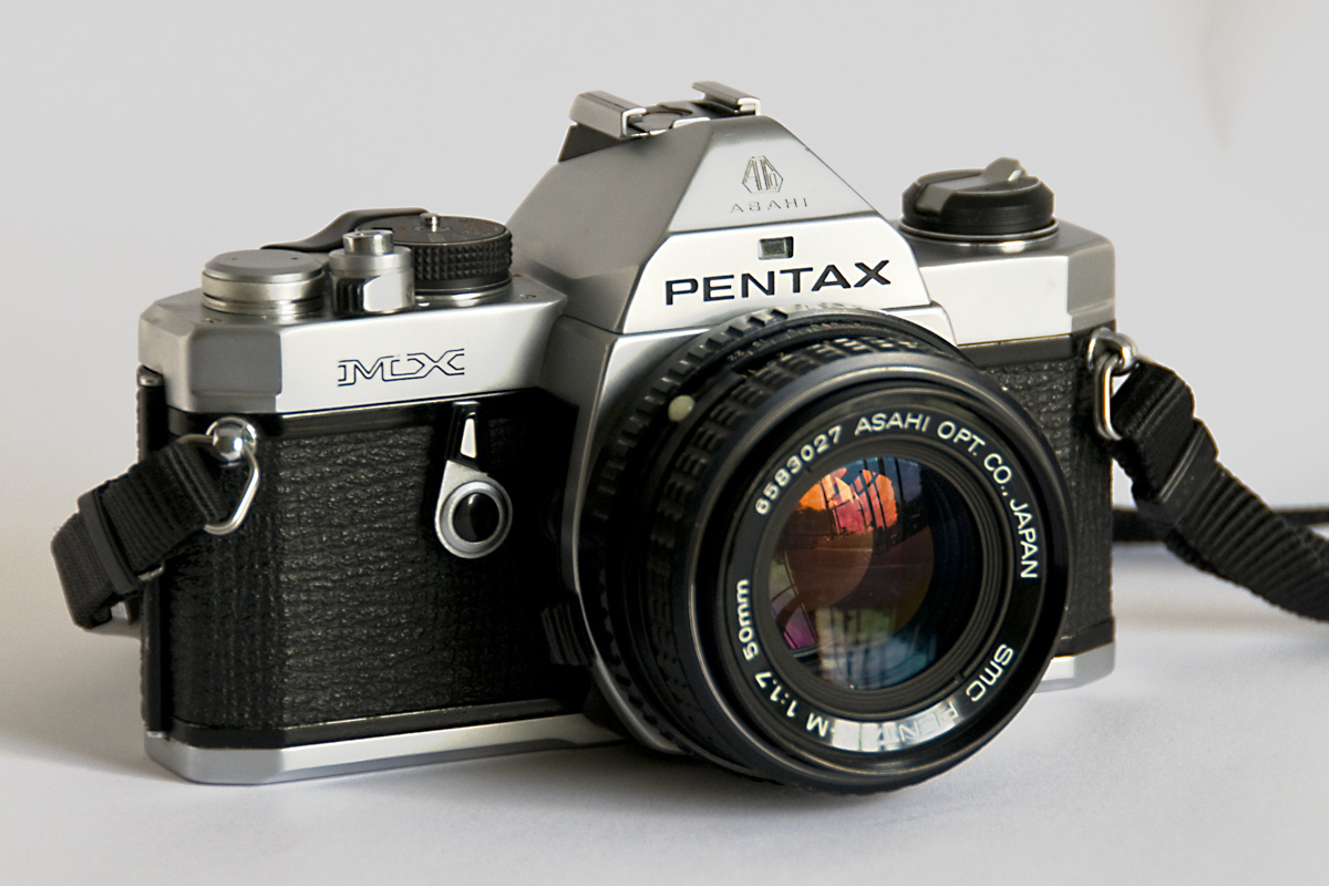 Minha PENTAX: Nova câmara compata profissional Pentax MX-1