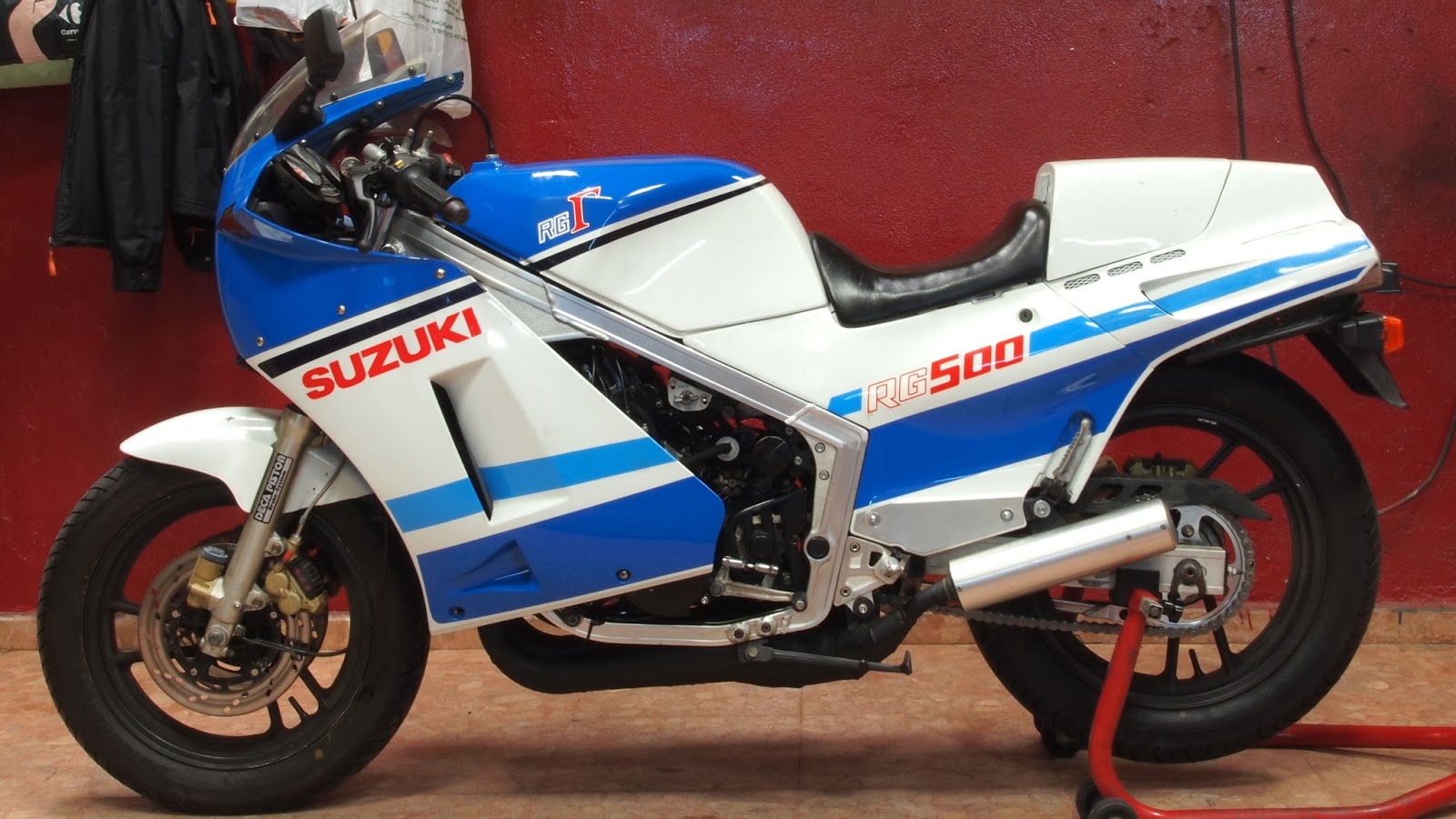 Suzuki RG500 Gamma: En venta en Sevilla: Suzuki RG500 Gamma CH. For ...