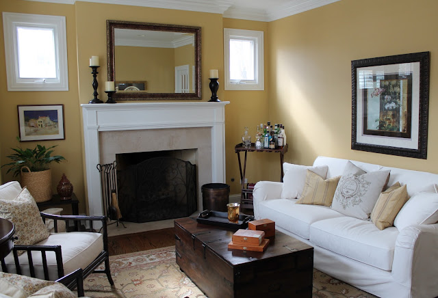 Designing Domesticity: Reader Renovation: Living Room Rearrangement