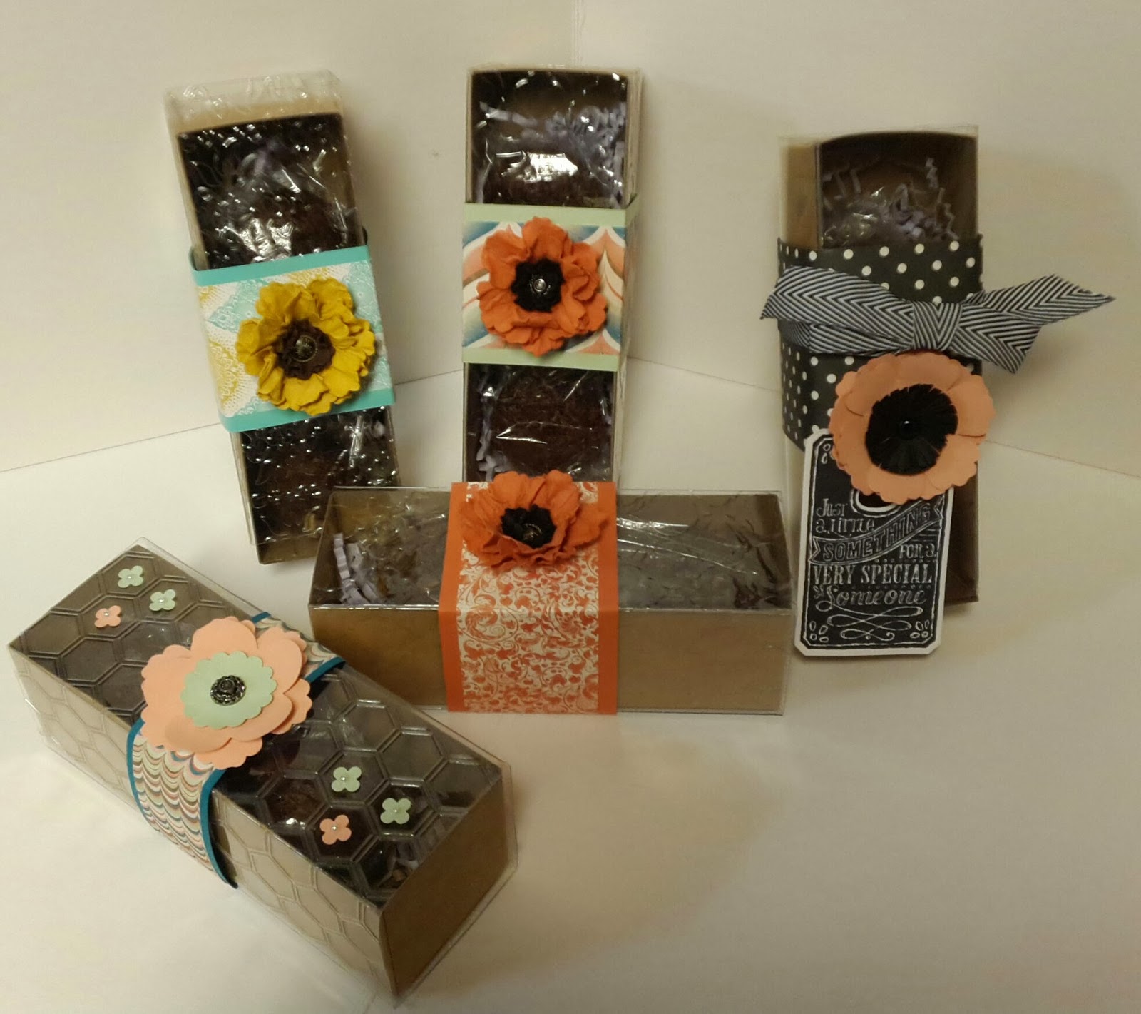 Magnolia's Place: Gift Boxes All Dolled Up