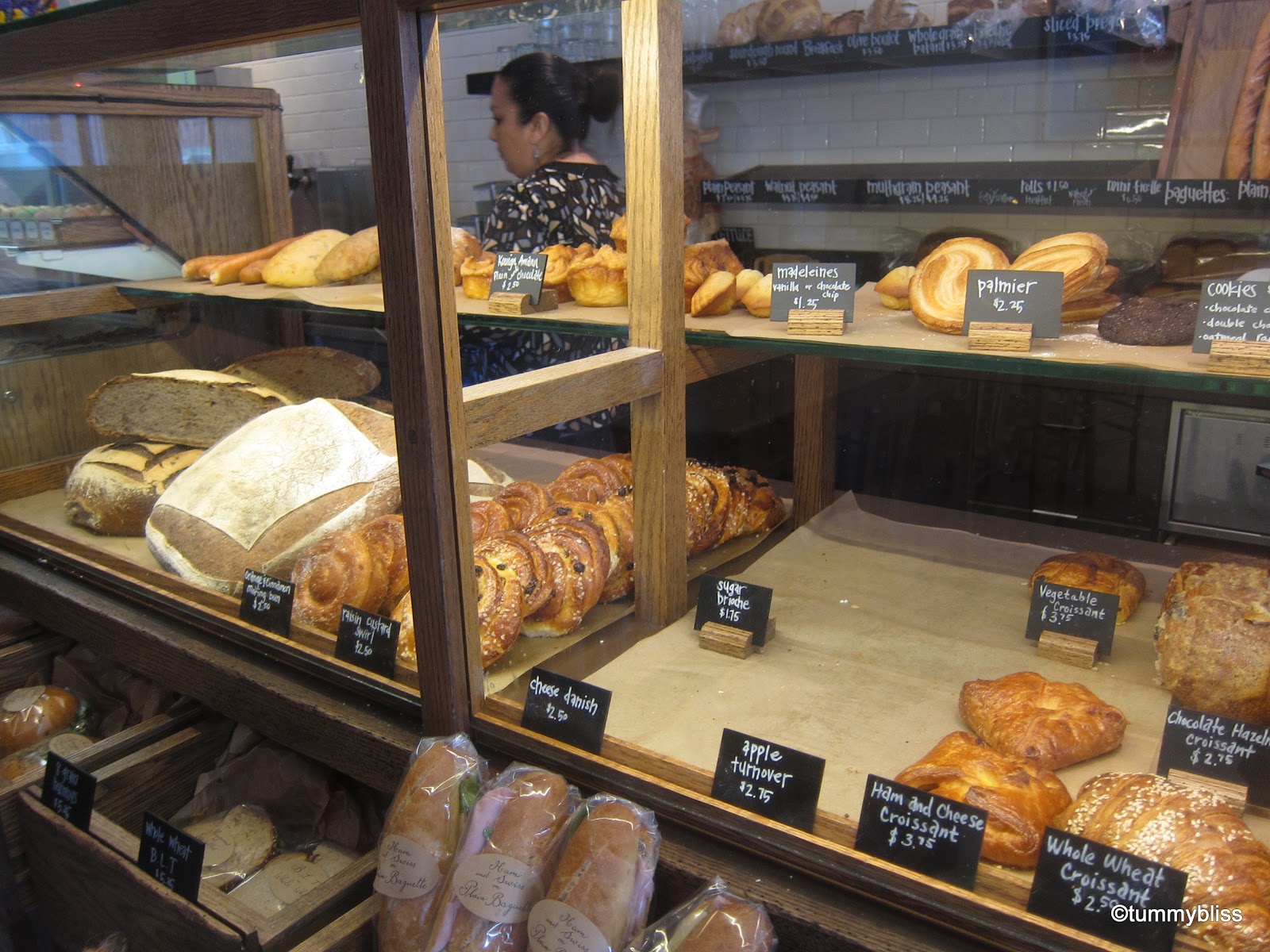 to devour...: Le Boulange Bakery