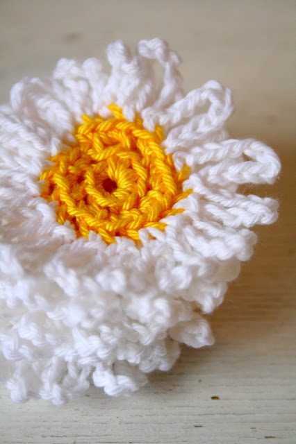 Madelief: A string of daisies