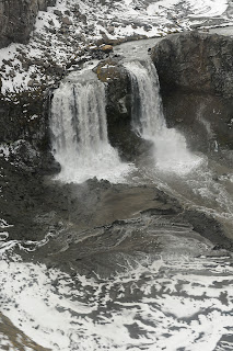 Rachel Imrie's Blog: Helicopter Flight, Tour of Umnak-November 1st, 2009