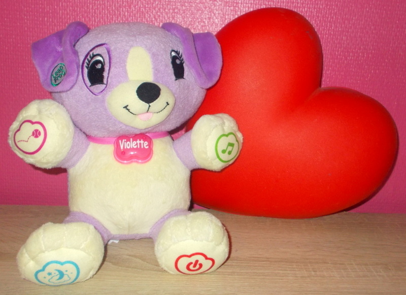 Mademoiselle-Coralie: Violette leur nouvelle amie de jeu {Leapfrog}