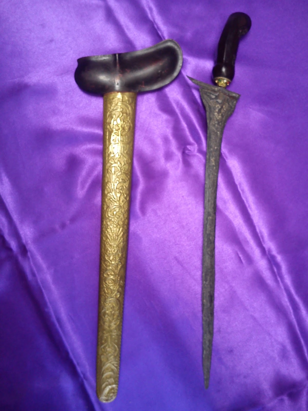 Wesi Aji Indonesia: Keris Panji Wilis Jimat Meteorit