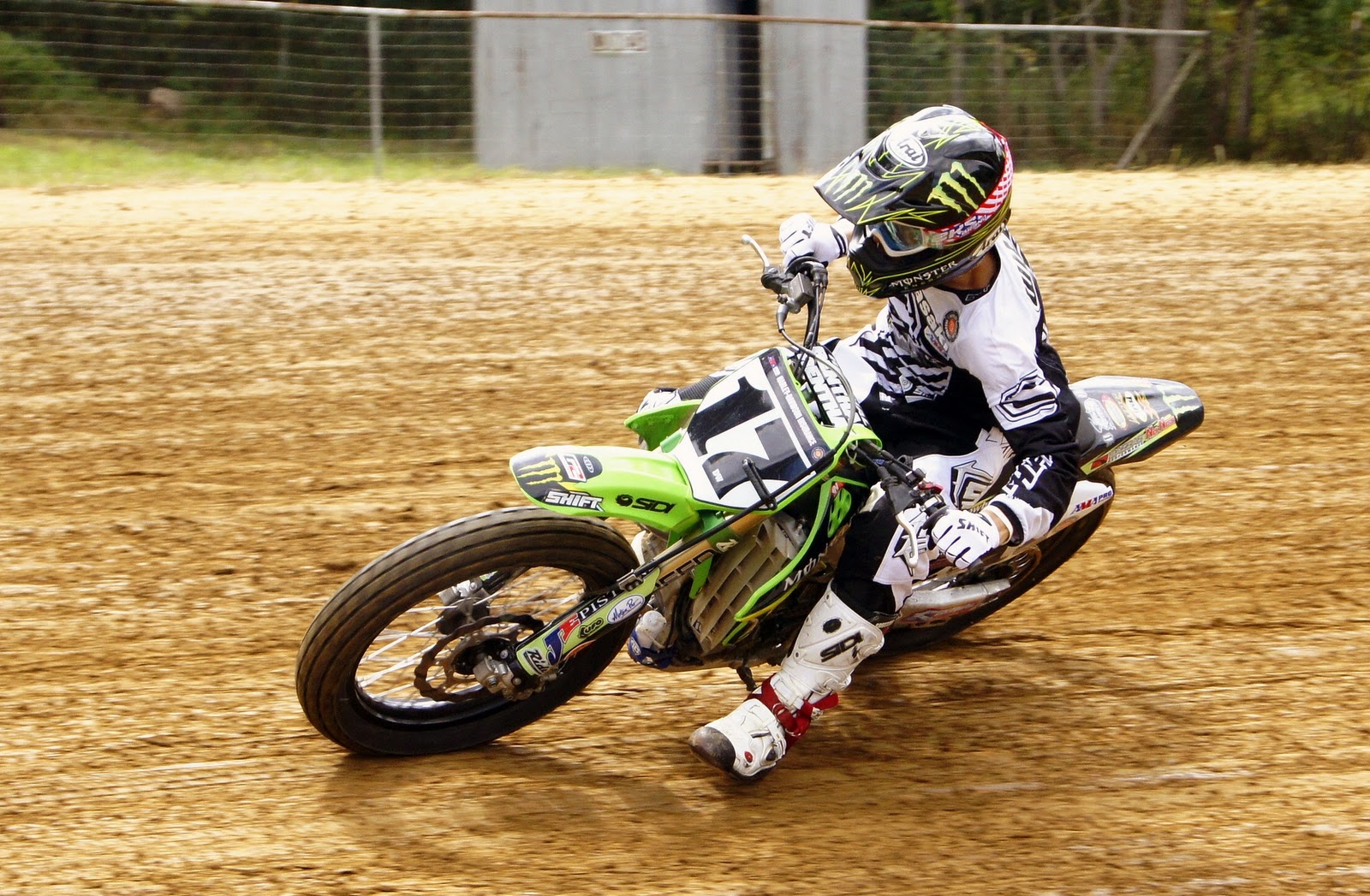 Stu's Shots R Us: AMA Pro Flat Track Spotlight on Riders Henry Wiles ...
