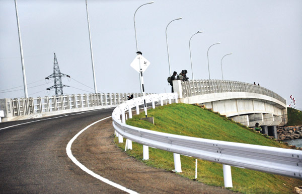 Images of Eelam: Mannar Bridge and Causeway