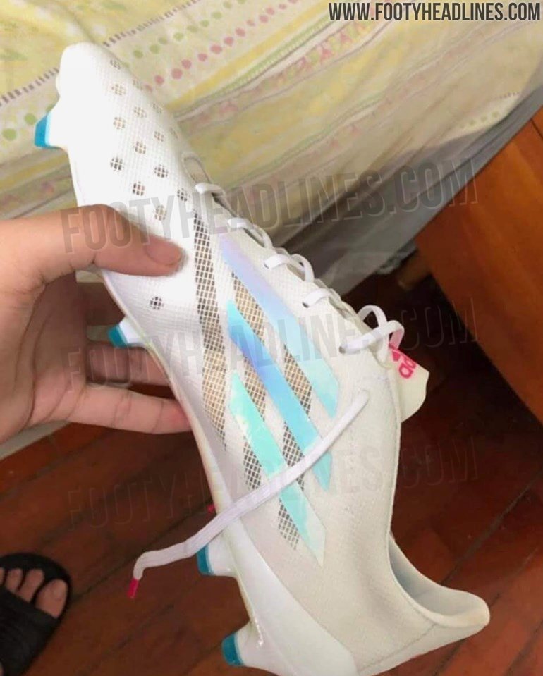 New Pictures: Ultra-Lightweight Adidas Adizero 2019 99g Boots Leaked ...