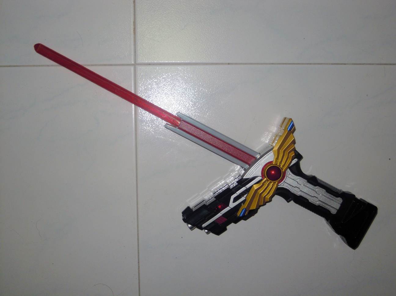 Kamen Rider Fever ... For Now: Weapon Mod - DX Ixa Calibur's Blade