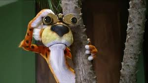 Who is that actor, actress in that TV commercial?: Cheetos "Catapult ...