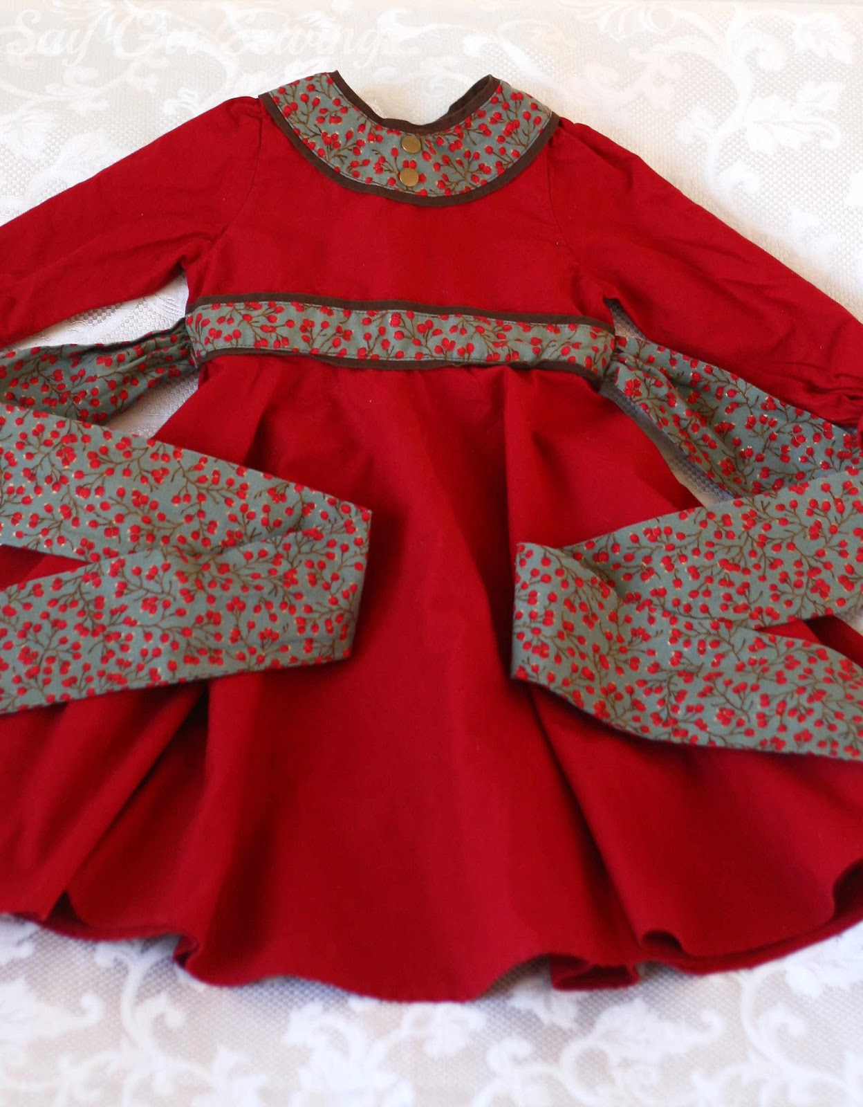 Say Grr Sewing: Christmas Dresses