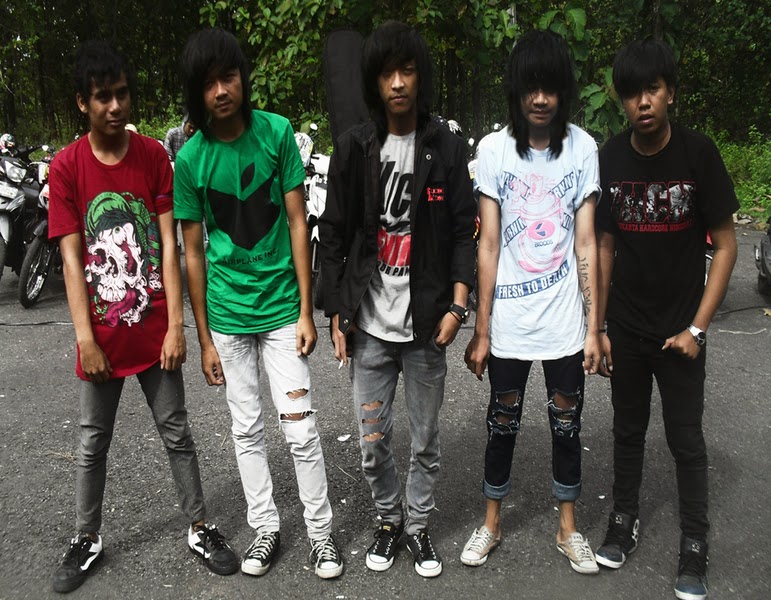 EMO music style (Emotive Hardcore)