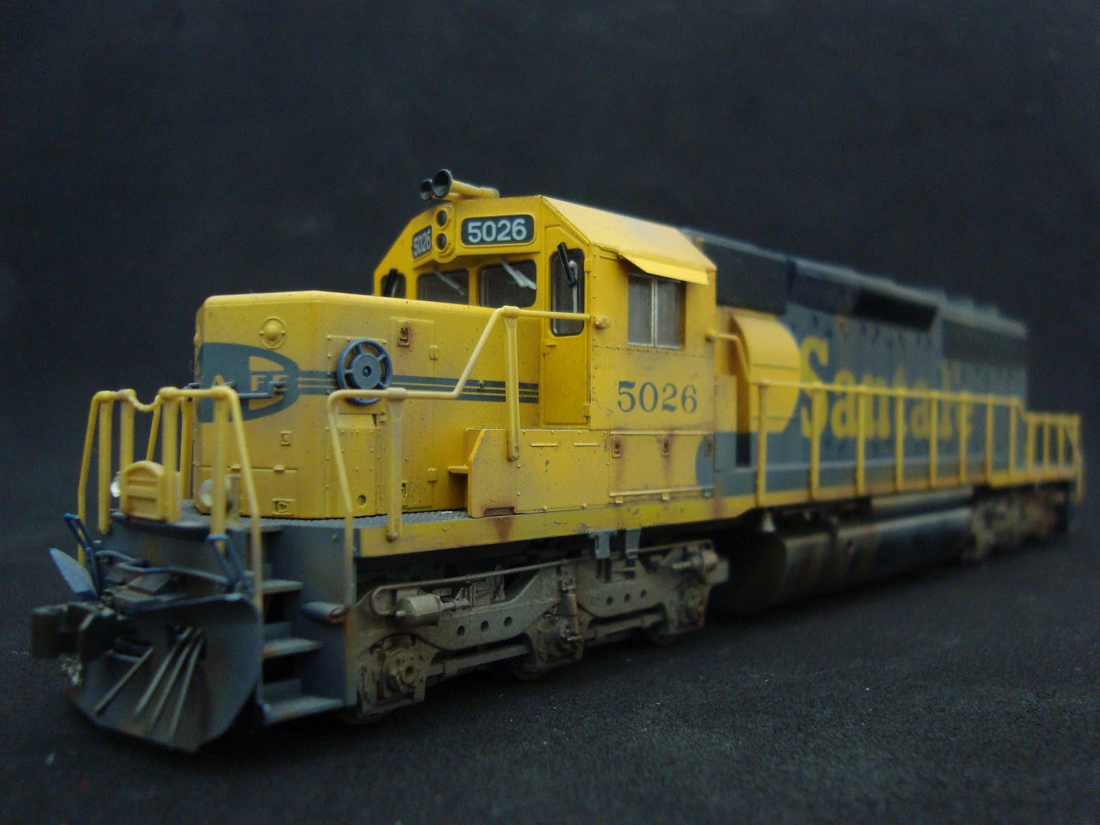 SFTRENS Ferromodelismo HO DCC: Locomotiva EMD SD40-2 MID W-SNOOT NOSE SANTA FE 5026 FREIGHT ...