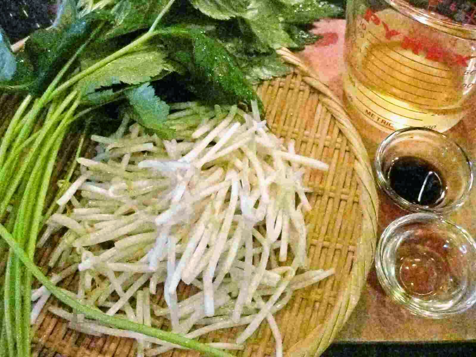 Recipes for Tom: Moyashi to mitsuba no ohitashi / bean sprouts and ...