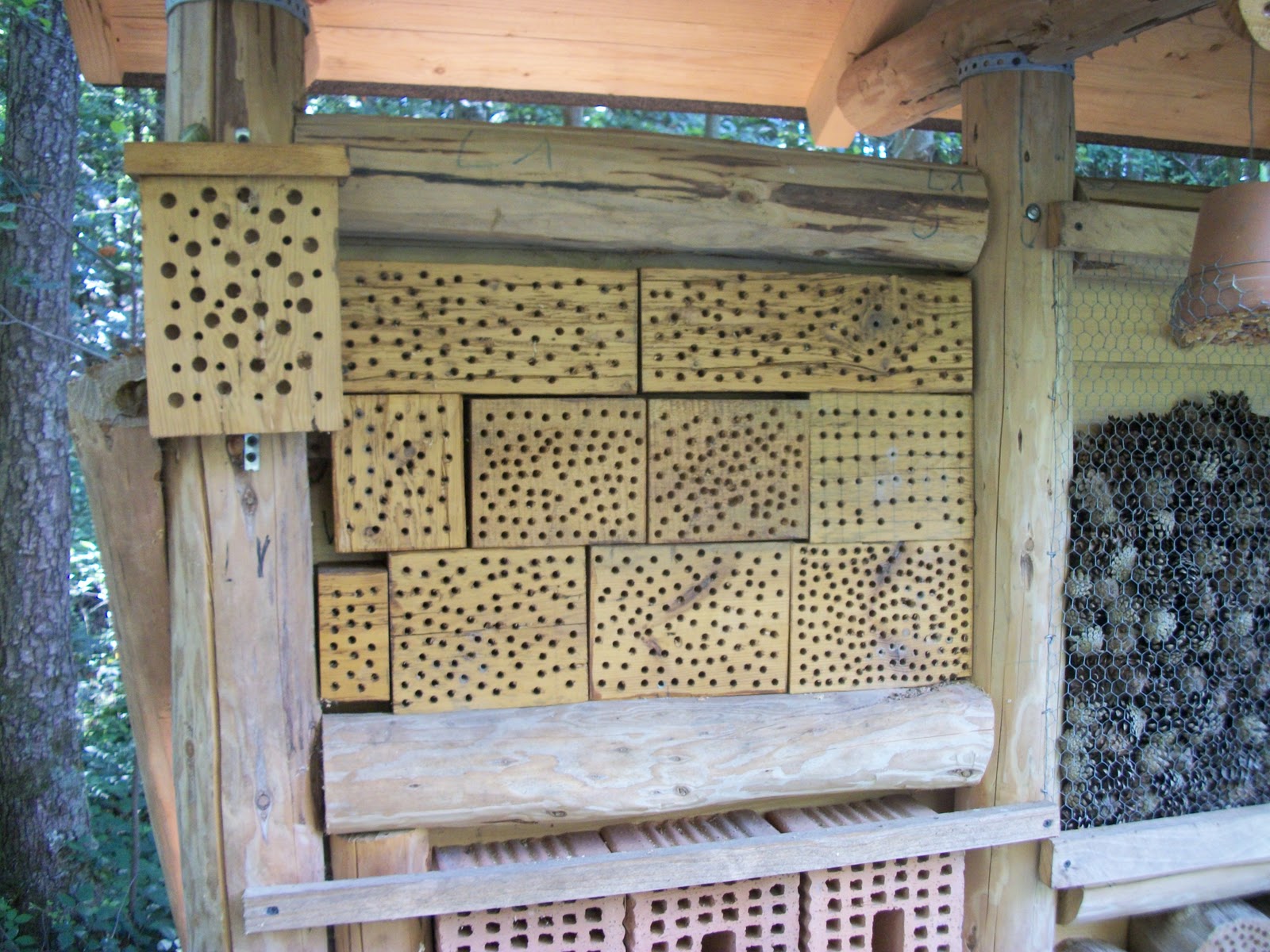 Temperate Climate Permaculture: Permaculture Projects: Structures for ...