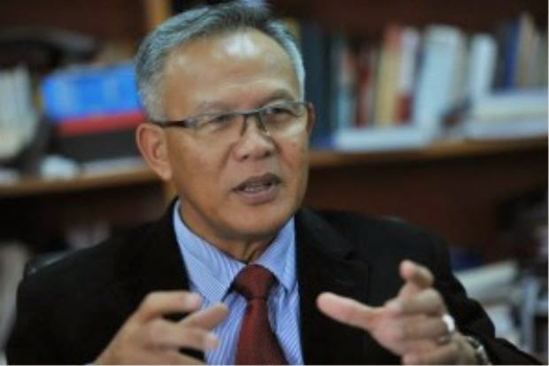 Pahit Manis - 1st Love: Datuk Fuad Hassan Meninggal Dunia Sakit Jantung ...